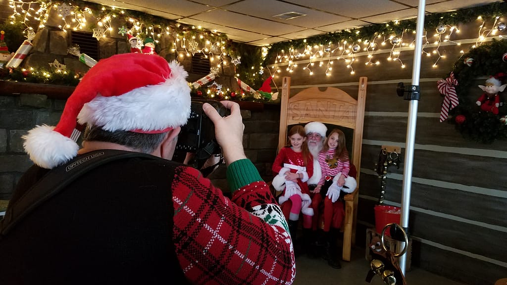 2021 Christmas and Holiday Happenings in Lowell, Michigan - Lowell's ...