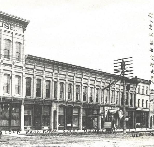 Along Main Street: 212 W. Main Street. - Lowell's First Look