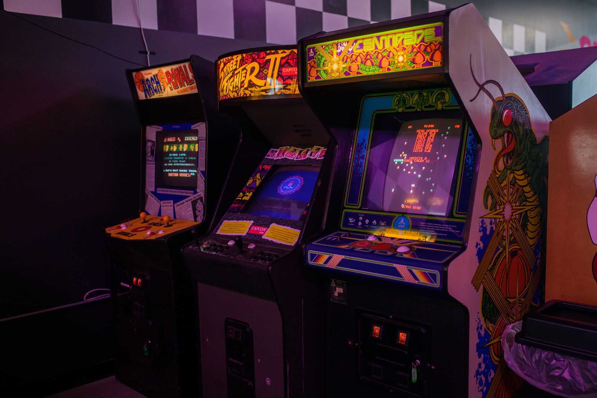 Retro Electric Arcade Open for Business - Lowell's First Look